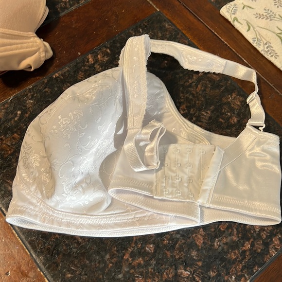 Playtex Intimates And Sleepwear Playtex Bra Like New Poshmark